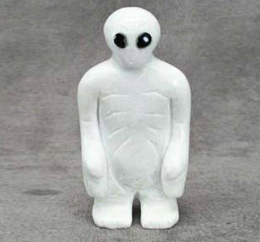 Marble Alien by Cody Nastacio - Zuni Fetish – Sunshine Studio